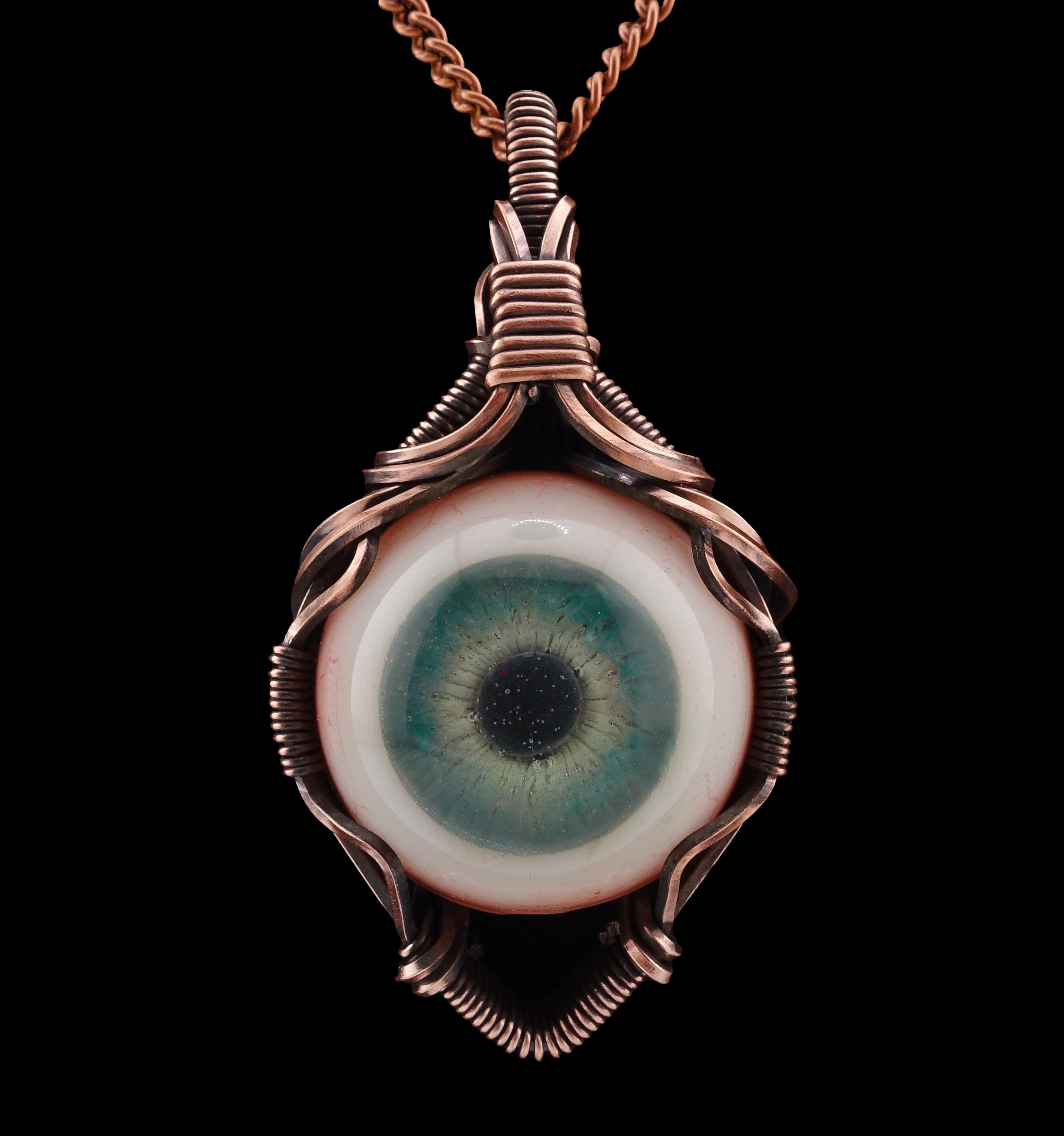 Eye pendant – Ultima Artifacts